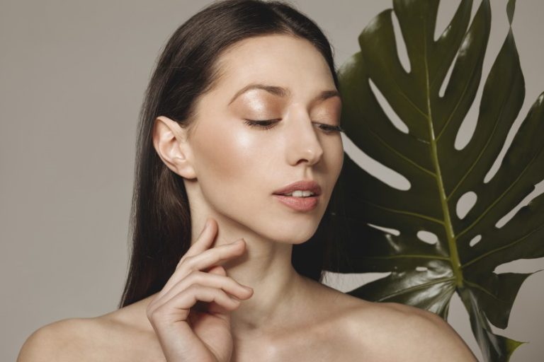 Try These 10 Natural Makeup Looks For Once in Your Life