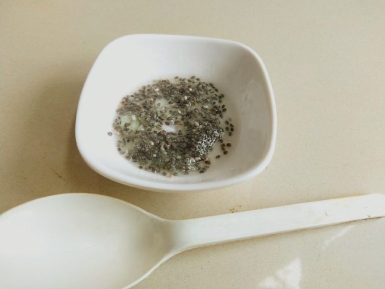 DIY Chia Seed Face Mask at Home