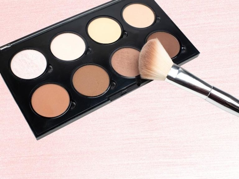 7 Best Makeup Tools That Will Up Your Beauty Game