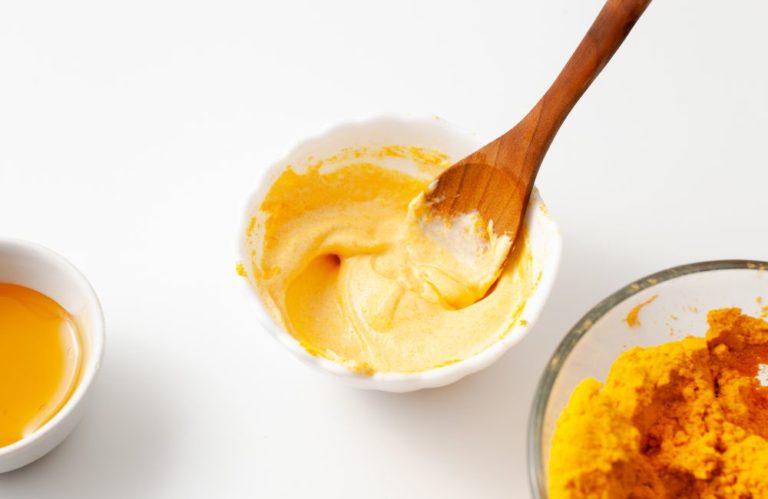 10 DIY Turmeric Face Masks for a Spicy Skincare Routine